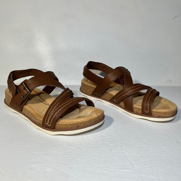Clarks | Shoes | Clarks Collection Brynn Step Adjustable Sandals | Poshmark